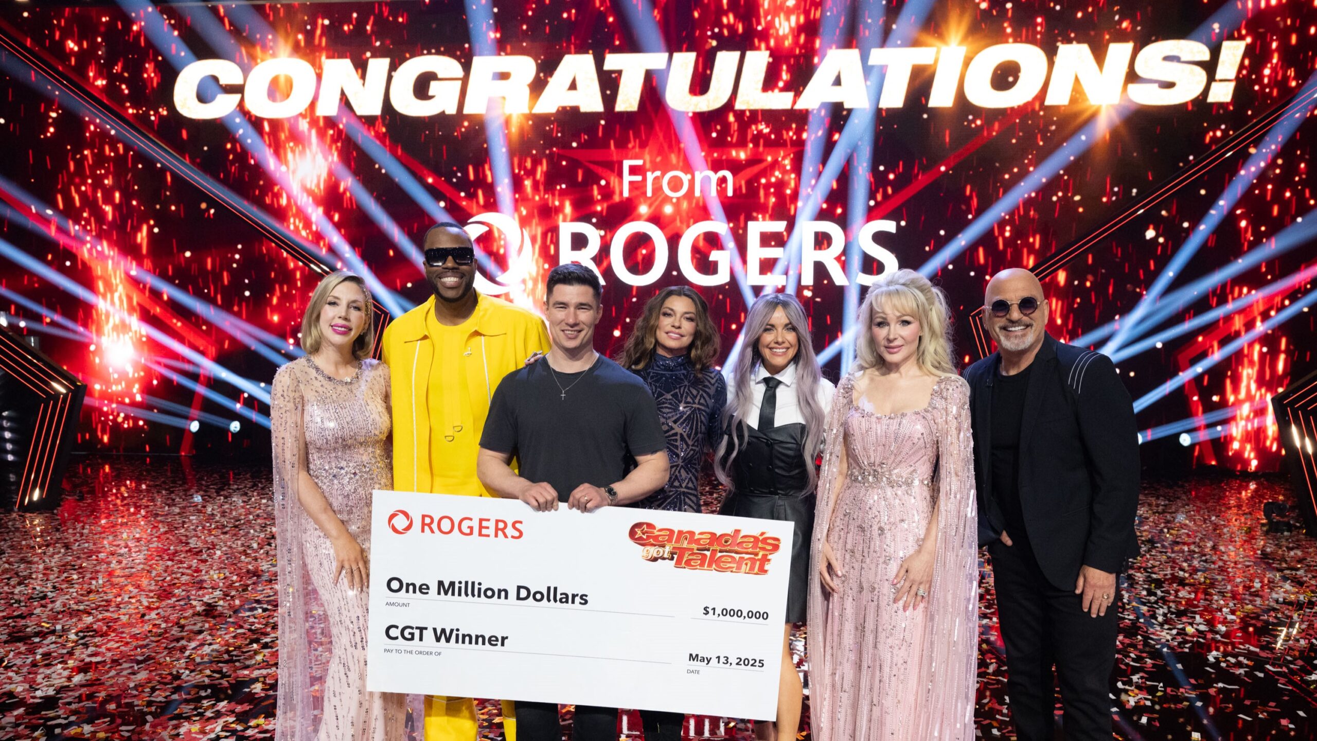 Rogers remet 1 million de dollars à JACOB LEWIS de BUTLERVILLE, TERRE ...